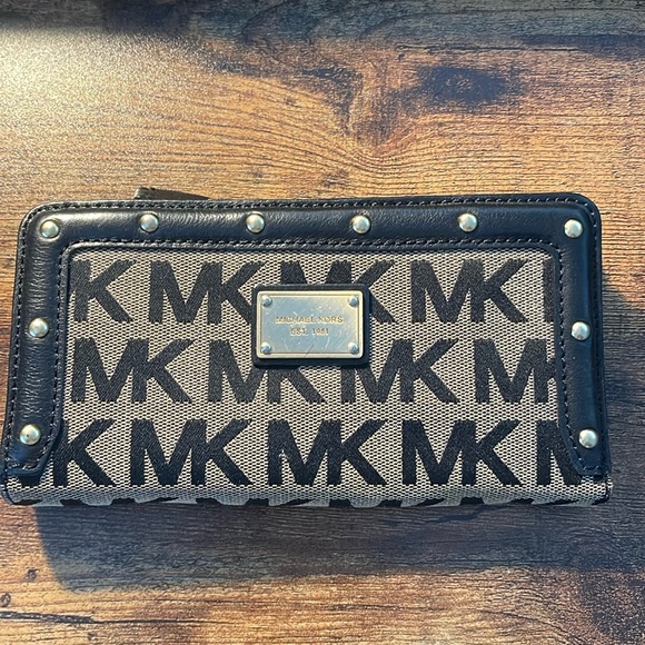 Michael Kors | Bags | Michael Kors Black Mk Wallet | Poshmark